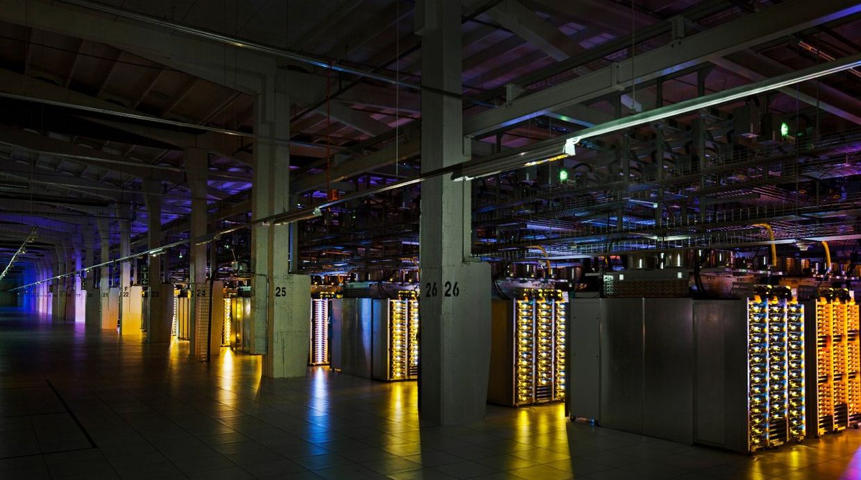 Recorre los impresionantes y hermosos data centers de Google | ECONOMIA ...