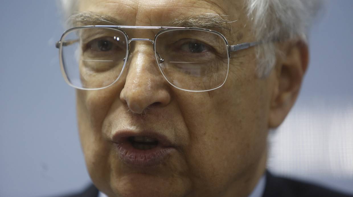 Cuatro grandes críticas a Daniel Schydlowsky y como se defiende ...