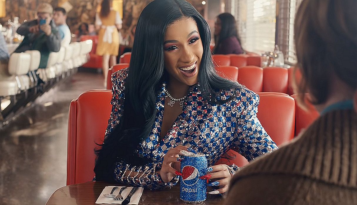 YouTube: Cardi B se luce en su primer comercial para el Super Bowl ...