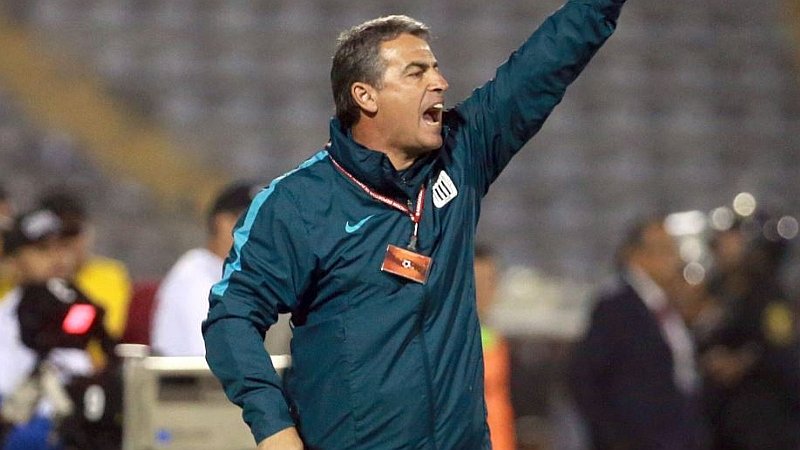 Alianza Lima Vs Ayacucho Fc En Vivo El Once De Pablo Bengoechea Para