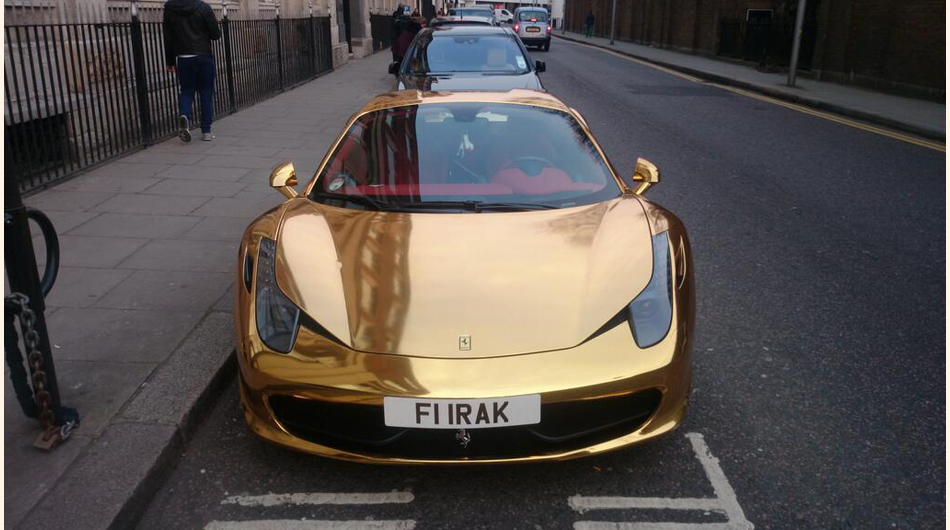 Ferrari de oro causa sensación | TENDENCIAS | GESTIÓN