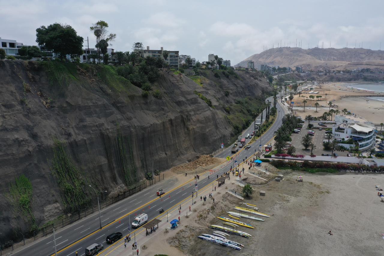 Así se ve la Costa Verde con un dron tras el derrumbe en acantilado de ...